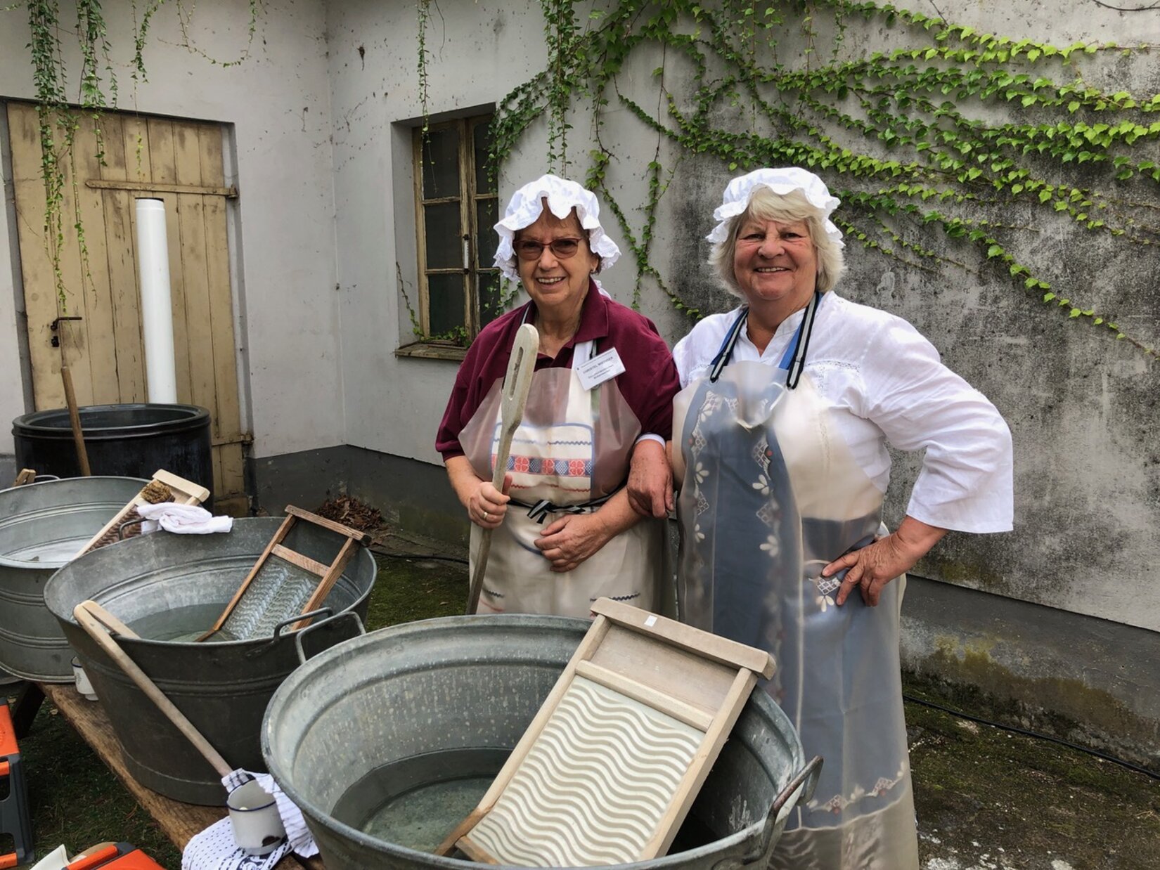Geschichtsstübchen feierte Sommerfest mit den Waschfrauen - Gemeinde ...